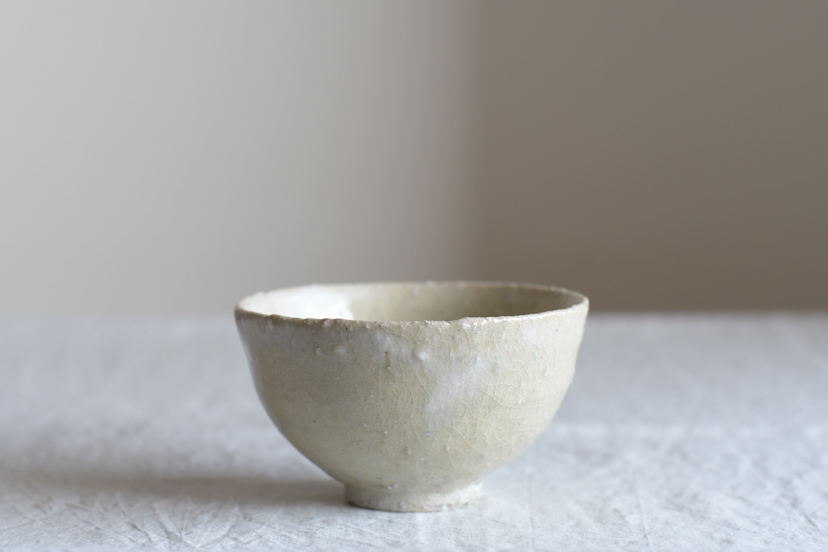 長谷川奈津｜白林檎灰釉旅茶碗B | UTSUWA-HOTARU online store